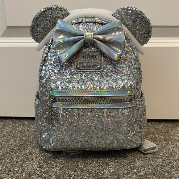 Loungefly | Bags | Nwt Loungefly Silver Sequin Minnie Backpack | Poshmark